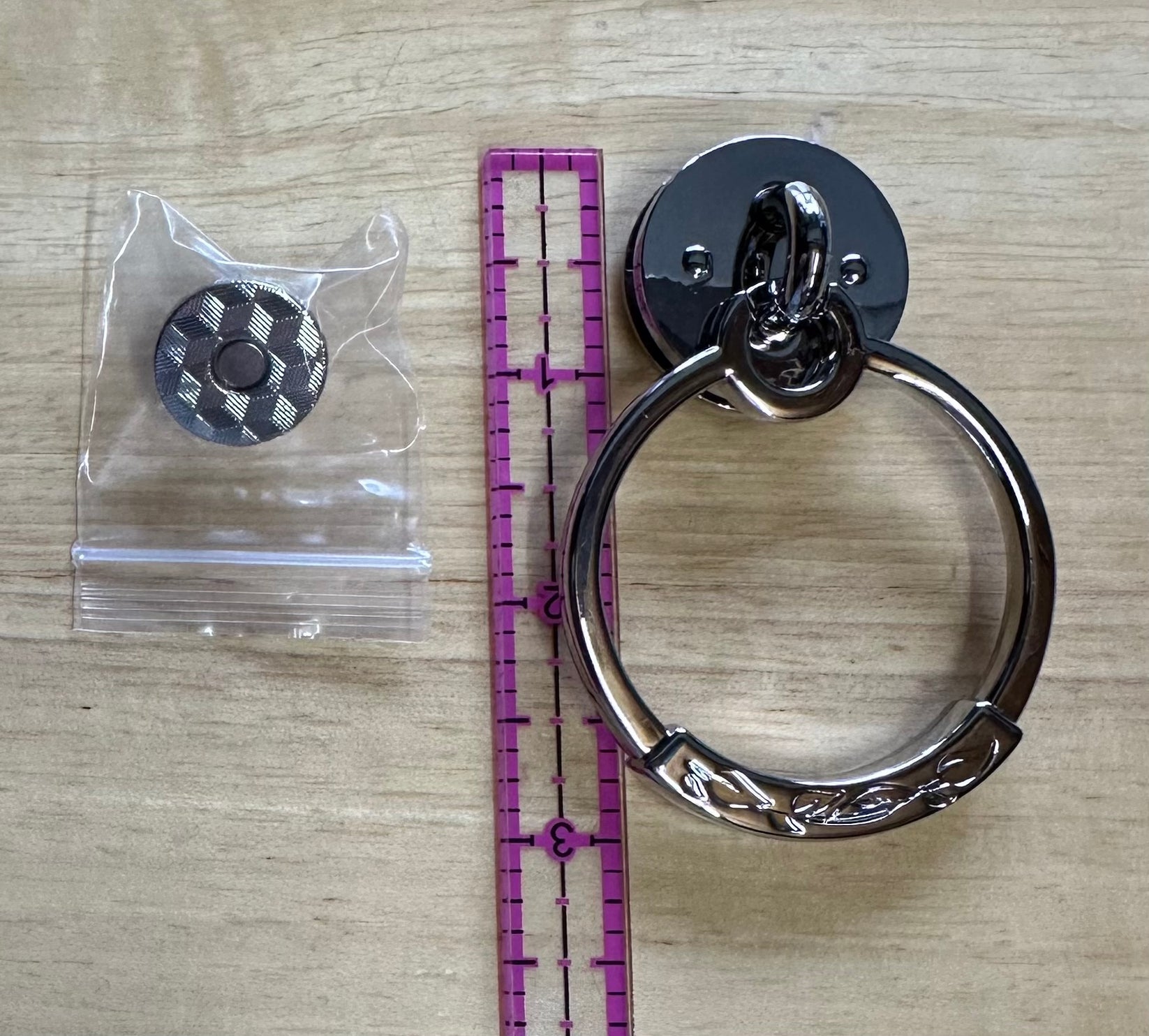 Leafy Loop Dangle Lock – Fireweed Stitches